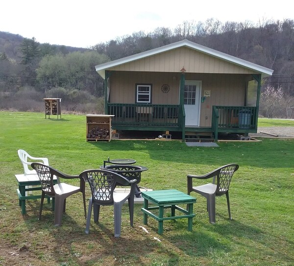 River Bungalow In Lovely Dunn's Eddy, Youngsville With Ac, Wifi & Fire Ring. - Chapman State Park, Clarendon