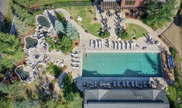 Wildhorse Preserve | Roof Top Hot Tub | Luxury Home | Pool - Steamboat Springs, CO