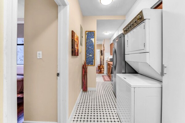 Amazing Columbus Circle & Central Park 3-bedroom By ~ Queen Beds ~By Metro ~ W/d - Upper East Side - Manhattan