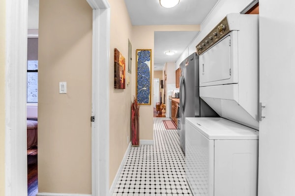 Amazing Columbus Circle & Central Park 3-bedroom By ~ Queen Beds ~By Metro ~ W/d - Upper East Side - Manhattan