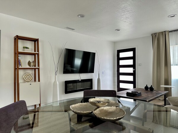 Charming 3-bedroom House With Ac And Wifi Near Redondo & Manhattan Beach - Redondo Beach, CA