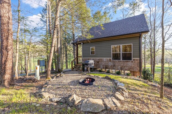 Treehouse Cabin Unit 11 | 24 Min From Gatlinburg - Cosby, TN