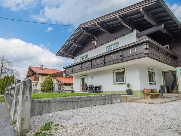 Wohlfühlzeit Mit Bergblick In Ebbs Mit Garten - Sachrang