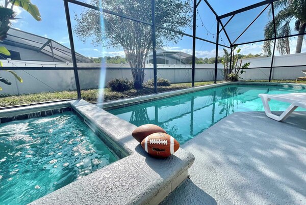 Magical 5-bedroom Villa Near Universal's Wizarding World - Kissimmee, FL