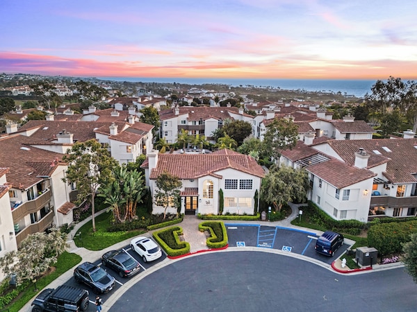 Close To Beach W/ Patio & Resort Amenities | The Point At Corniche By Avantstay - Dana Point, CA