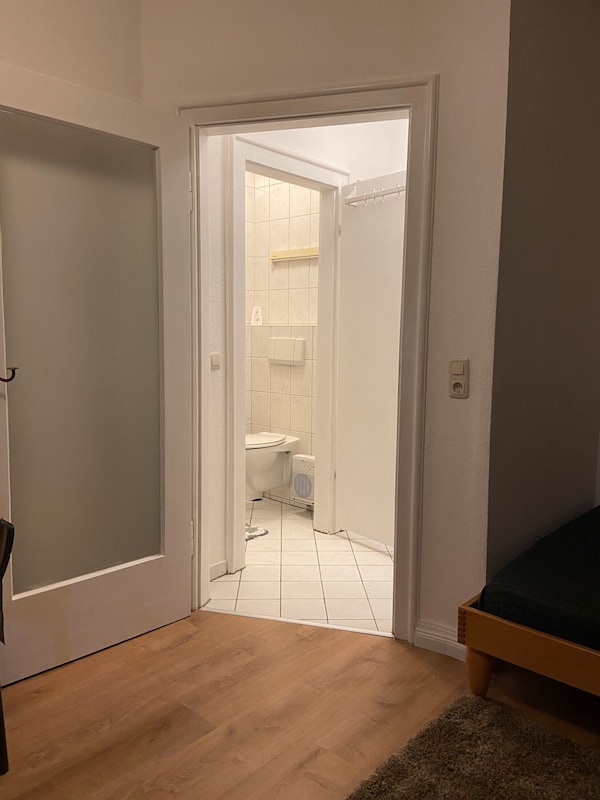 Studio Apartment '-Apartment' With Wi-fi - Frankfurt
