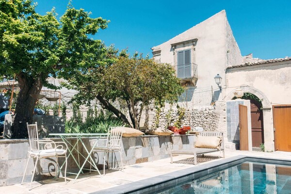 Villa En Palazzolo Acreide Con 3 Habitaciones, Capacidad 9 - Palazzolo Acreide