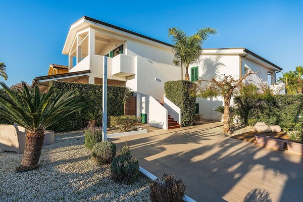 Casa De Vacaciones En Noto Con 2 Habitaciones, Capacidad 5 - San Lorenzo