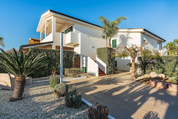 Casa De Vacaciones En Noto Con 2 Habitaciones, Capacidad 5 - San Lorenzo