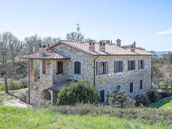 Schöne Wohnung In Einem Ferienhaus Mit  W-lan, Pool, Klimaanlage, Tv, Innenhof, Parkplatz - Assisi