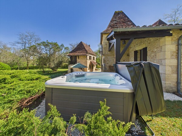 Lovely House With Jacuzzi For 8 People - Limeuil