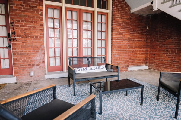 Insta-worthy 2bd/1ba Apt Steps From Downtown! - Danville, VA