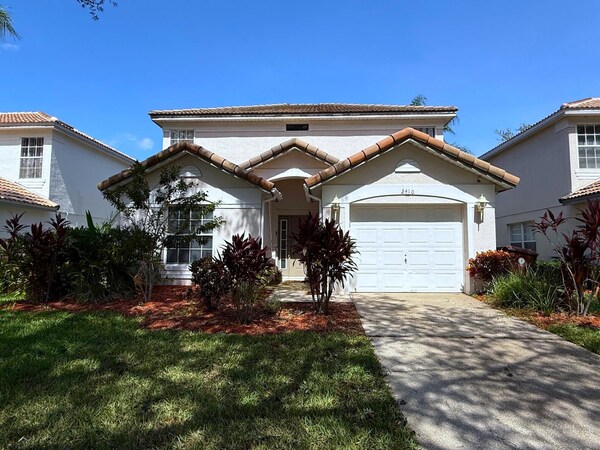 Last Minute Disney Getaway! Luxury Villa With Private Pool. Book Now! #128905 - Haines City, FL