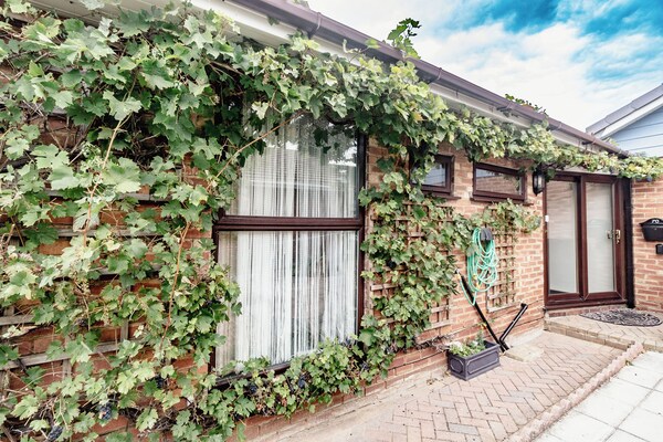 Palm Bay's Luxury Bungalow - Broadstairs