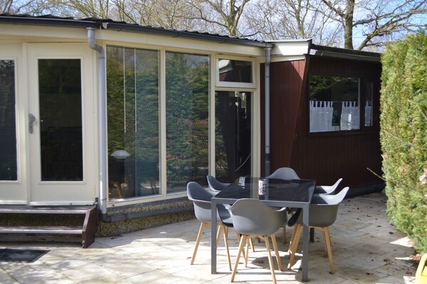 Comfortable Bungalow For 6 Persons On Park Campanula - Sint Maartenszee