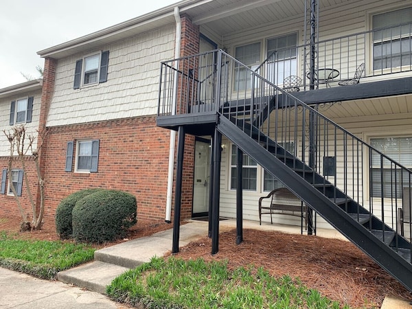Enjoyable & Comfortable Ground Level Condo - High Point, NC