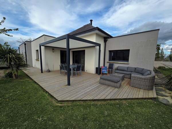 Spacious, Comfortable House In A Quiet Location 20 Minutes From The Beach - Côtes-d'Armor
