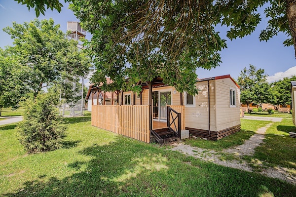 Three Bedroom Mobile Home With Lake View (Owner 6) - Čatež ob Savi