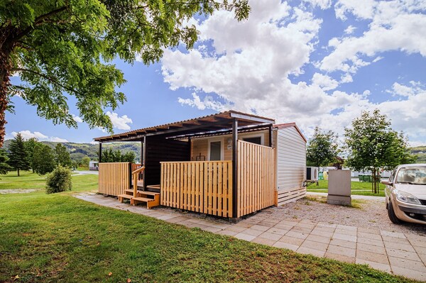 One Bedroom Mobile Home With Lake View (Owner 4) - Jesenice