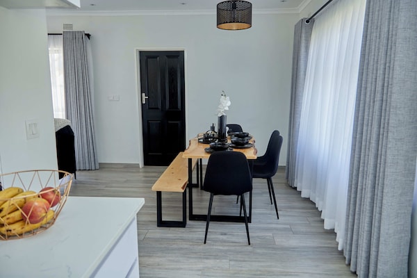 Charming 2-bedroom House In Amazing Harare With Wifi - Harare