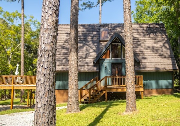 Puerto Chalet - On The Bayou Close To Beach & Downtown Ocean Springs! - Biloxi, MS
