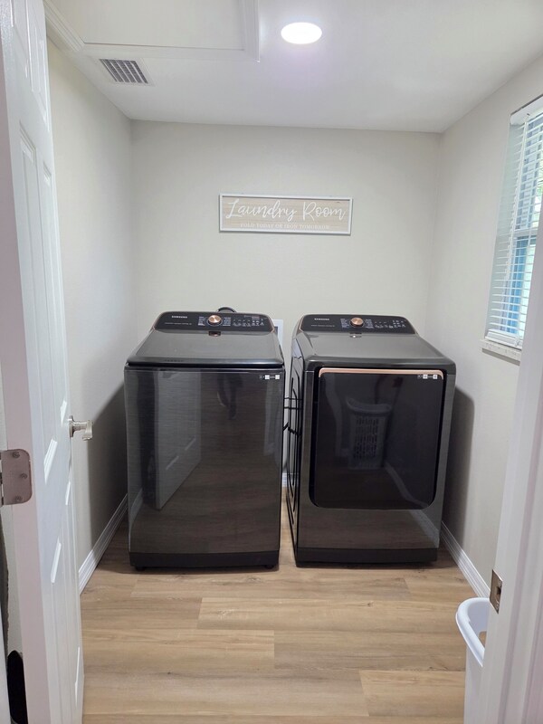 Sunshine Retreat - Zephyrhills, FL