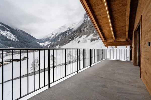 Appartement 'Lodge 3' Met Uitzicht Op De Bergen, Gedeeld Terras En Wifi - Neustift im Stubaital