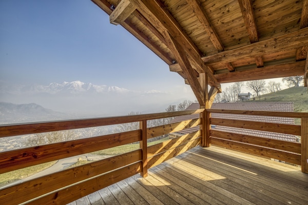 Chalet Face Au Mont-blanc: Avec Vue Imprenable Sur Les Montagnes, Proche Megève - Combloux