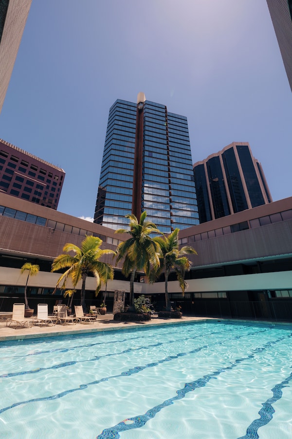 Bishop Suites @ Executive Centre, Mountain View Suite #3609, Downtown Honolulu - O‘ahu, HI