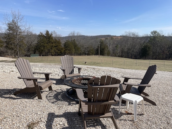Scenic Riverways Retreat - Perfect For Families And Groups - Eminence, MO