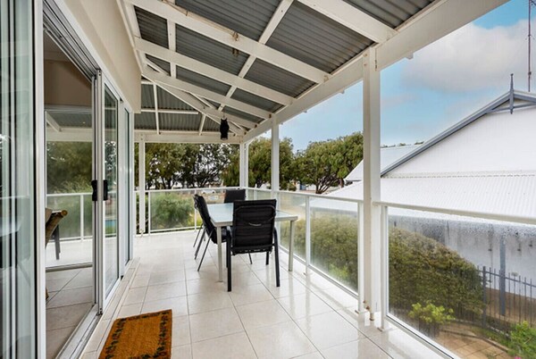 Lovely 4 Bedroom Home With Resort Amenities - Ledge Point