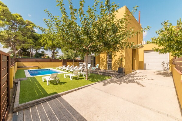 Maison Avec Grand Jardin Et Piscine Privée - L'Escala