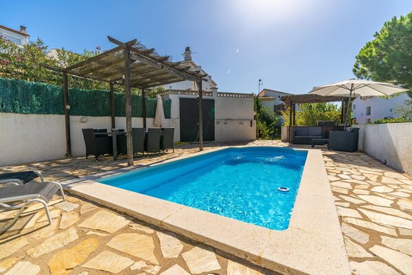 Gezellig Huis Met Een Grote Buitenruimte - Costa Brava