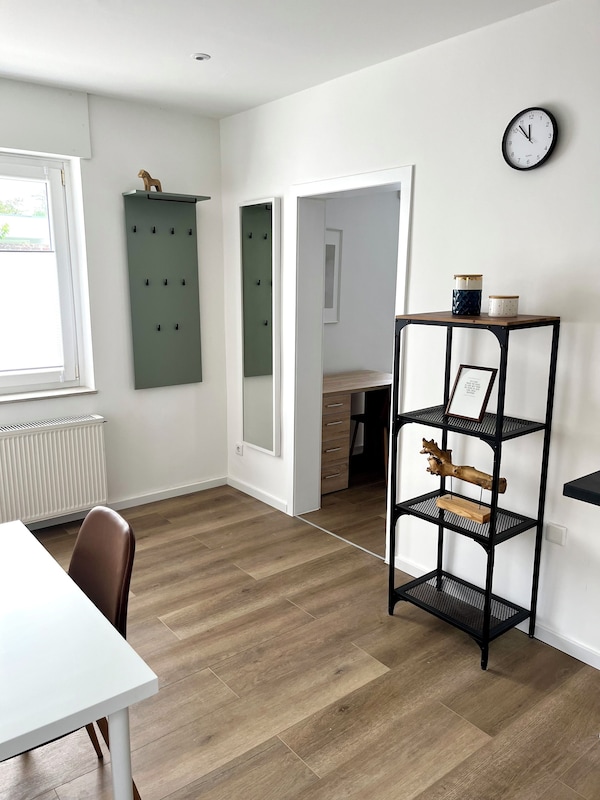 Modern Apartment - Close To The Train Station, Between Düsseldorf, Wuppertal, Cologne - Solingen