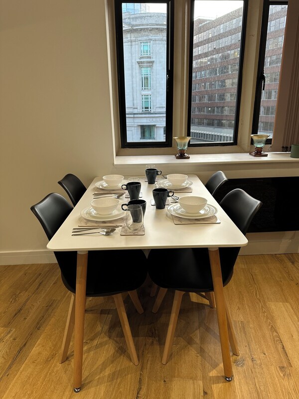 Modern Apartment Within The Heart Of The City Centre! - Sheffield