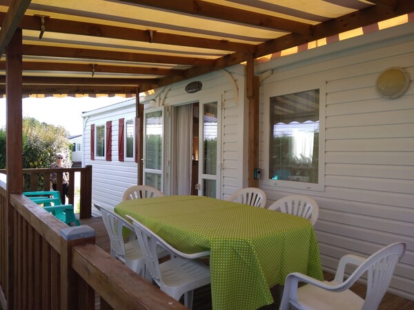 Mobilhome-3 Ch. 2sdb-les Charmettes Avec Terrasse Semi-couverte - Charente-Maritime