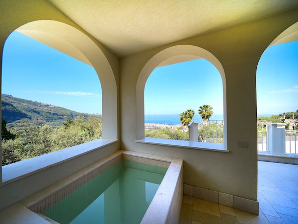 Villa Amarea - Sette Camere Da Letto Villa, Ospiti Massimo 18 - Sant'Agnello