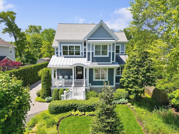 Luxurious New Buffalo Home With Private Pool! - Michigan City, IN