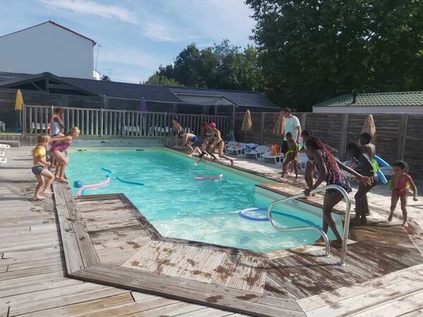 Camping 3 éToiles - Piscine  - Ccbbbdi - Charente-Maritime