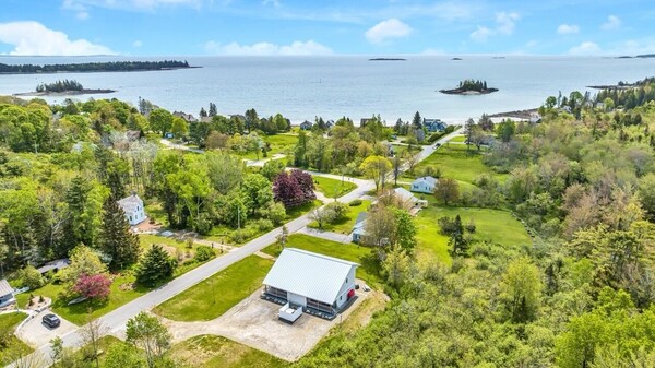 Ocean Breeze West Wind  2br Retreat Near Rockland - Rockland, ME
