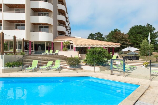 300m De La Plage ! Appart Avec Accès Piscine + Spa - Saint-Jean-de-Monts