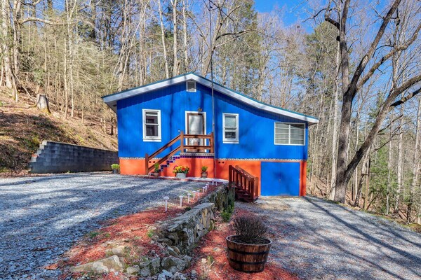 Blue River Charming Cabin With Its Own Beach, Blue Ridge. - Blue Ridge, GA