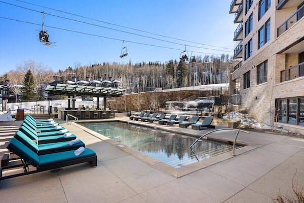 New Luxury 3bd, 3ba At Snowmass Base Village - Snowmass Village, CO