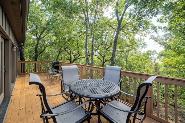 Cabin On 160 Acres - Stocked Ponds, Firepit, Trails - Just 30 Minutes From Tulsa - Broken Arrow, OK