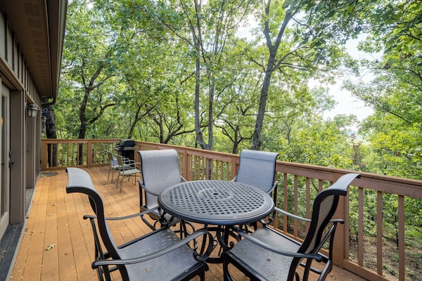 Cabin On 160 Acres - Stocked Ponds, Firepit, Trails - Just 30 Minutes From Tulsa - Broken Arrow, OK