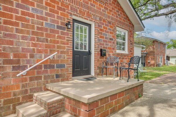 3 Blocks To Pensacola Bay: Charming Apartment! - Pensacola