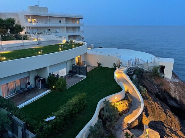 Rental Appt. 170 M² Axe Cannes - Saint Raphael Front De Mer - 4 Rooms 8/10 Pers. - French Riviera