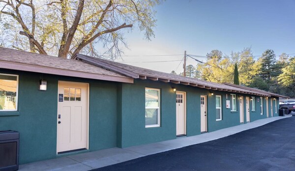 Nostalgic Motel Vibes *Cozy Rooms * Wifi *Room 3 - Prescott, AZ