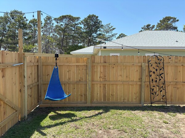 Kid-friendly/ Walk To Playground 2-bedroom House In Gulf Breeze With Wifi And Ac - Pensacola Beach, FL