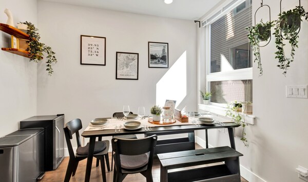 Central 3br/4ba W/ Game Room - Perfect For Groups! - Philadelphia, PA